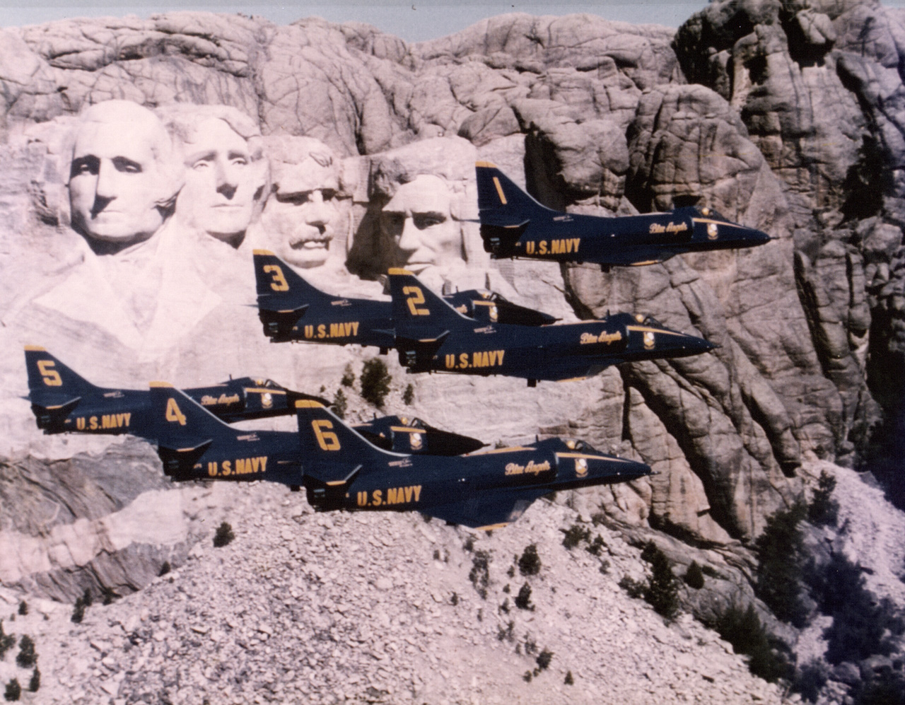 Get to Know the U.S. Navy Blue Angels | NVMM