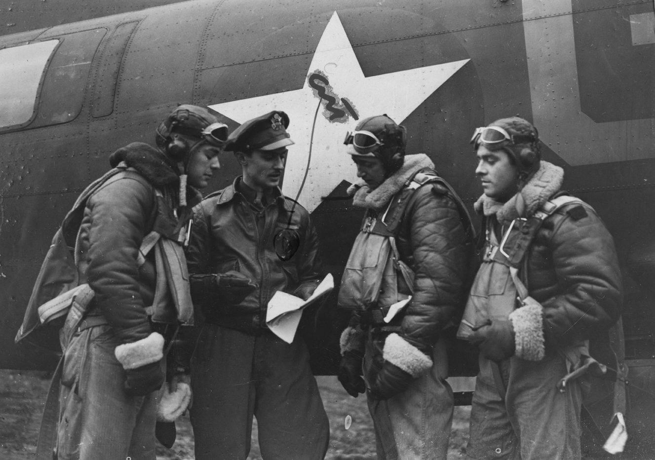 Jon Schueler: World War II B-17 Navigator | NVMM